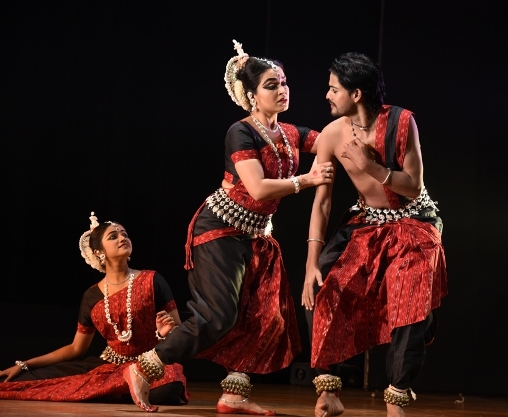 Rajashri Praharaj's Tyaga mesmerized the audience - India Whispers